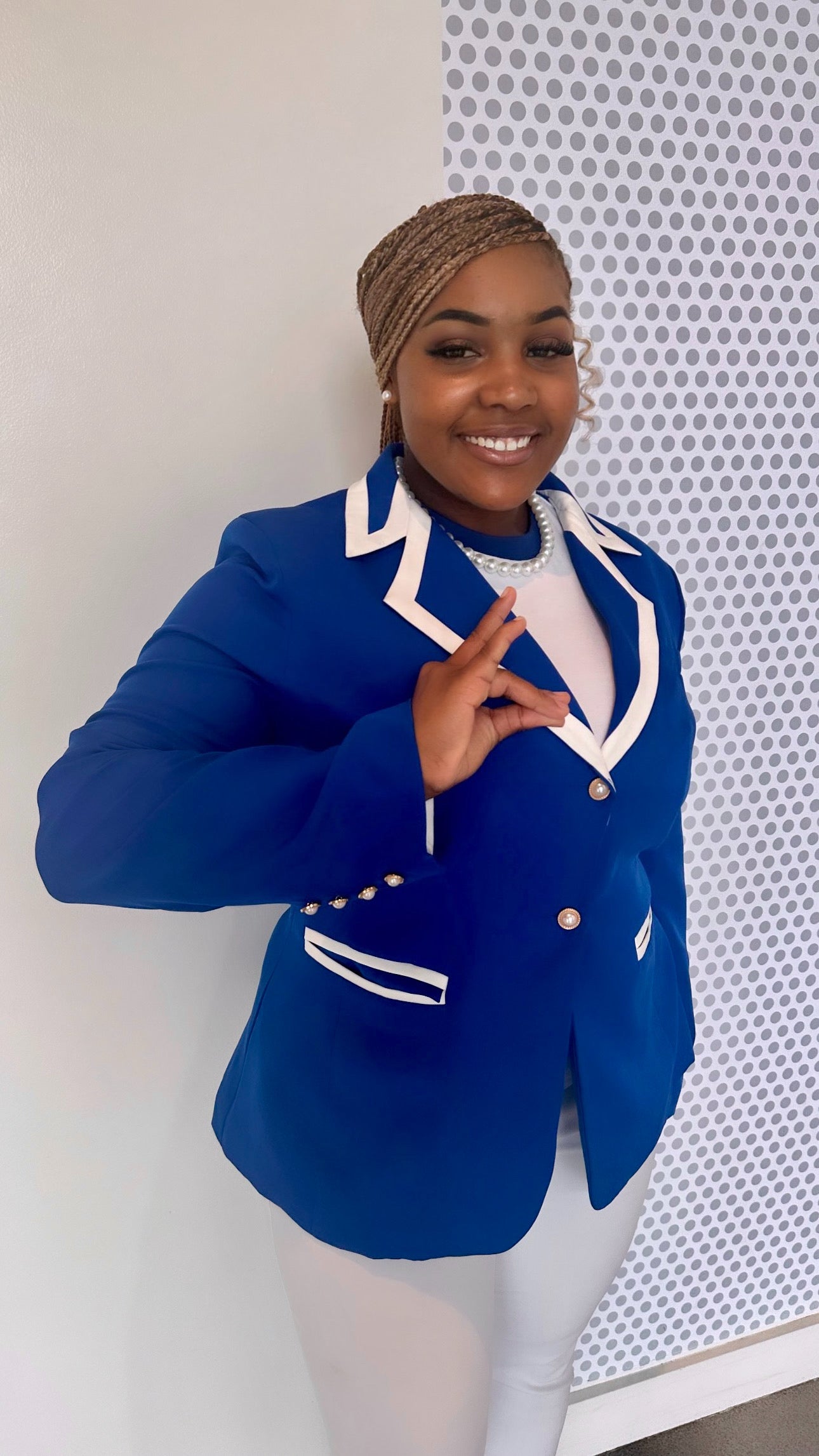 Open media 3 in modal